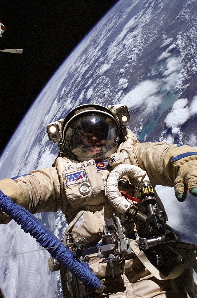 Quest for a perfect Space Suit : A NASA effort – Technology Vista